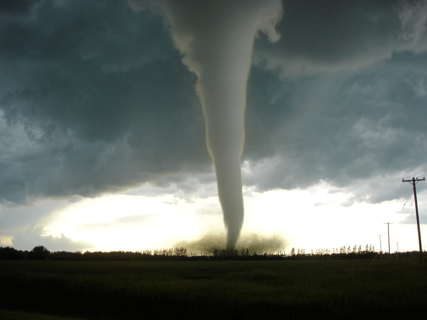 Tornado winds are strongest closest to the ground – Sciworthy